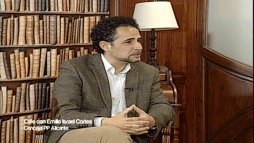Café con... Emilio Israel Cortés Santiago - 12tv.es